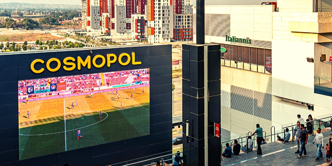 Explora plaza Cosmopol: Tu lugar ideal para ir de compras